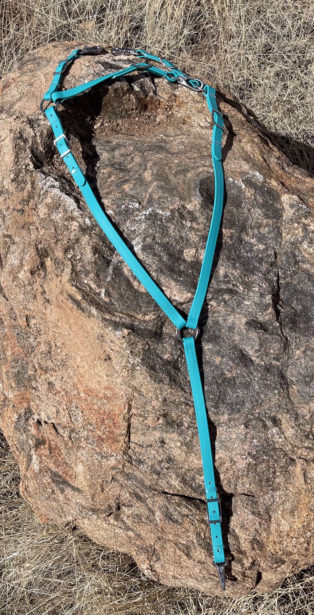 Moss Rock Endurance-Solid Colored Beta Breast Collar