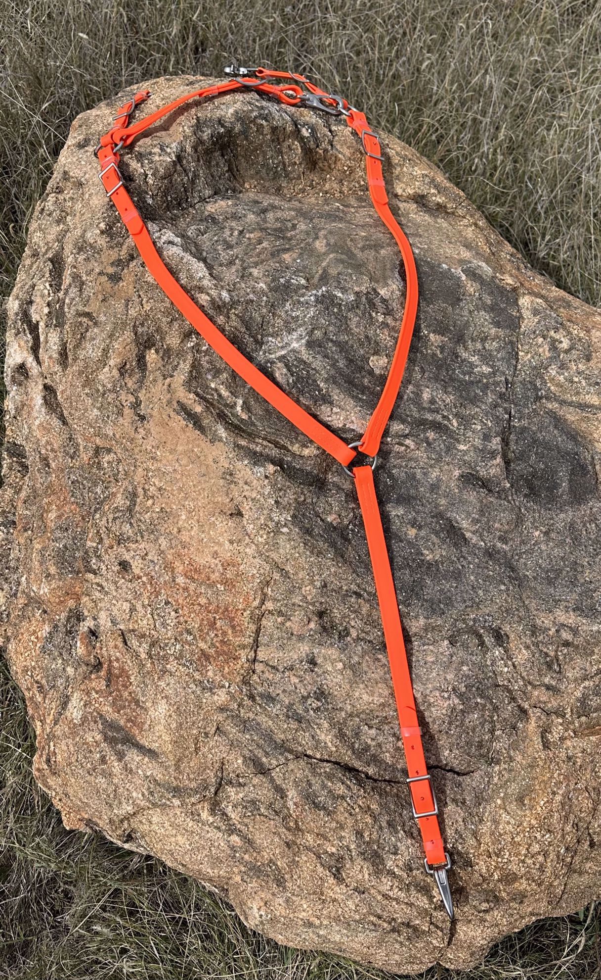 Moss Rock Endurance-Solid Colored Beta Breast Collar